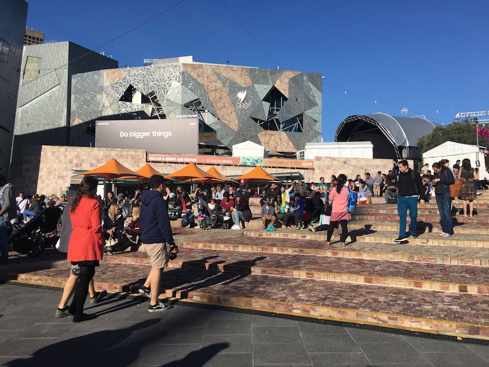 Melbourne - Hi guys! How are you going - I'm good, and yourself?